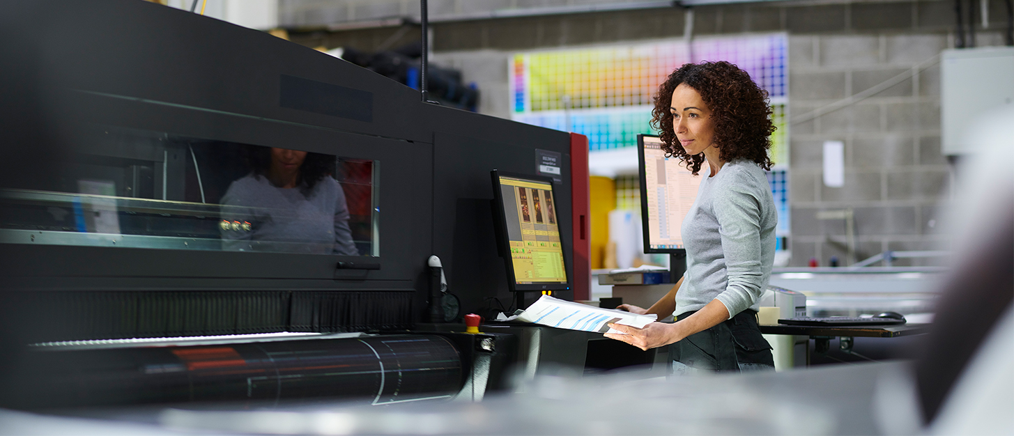 Flexographic, digital and hybrid label printing explained